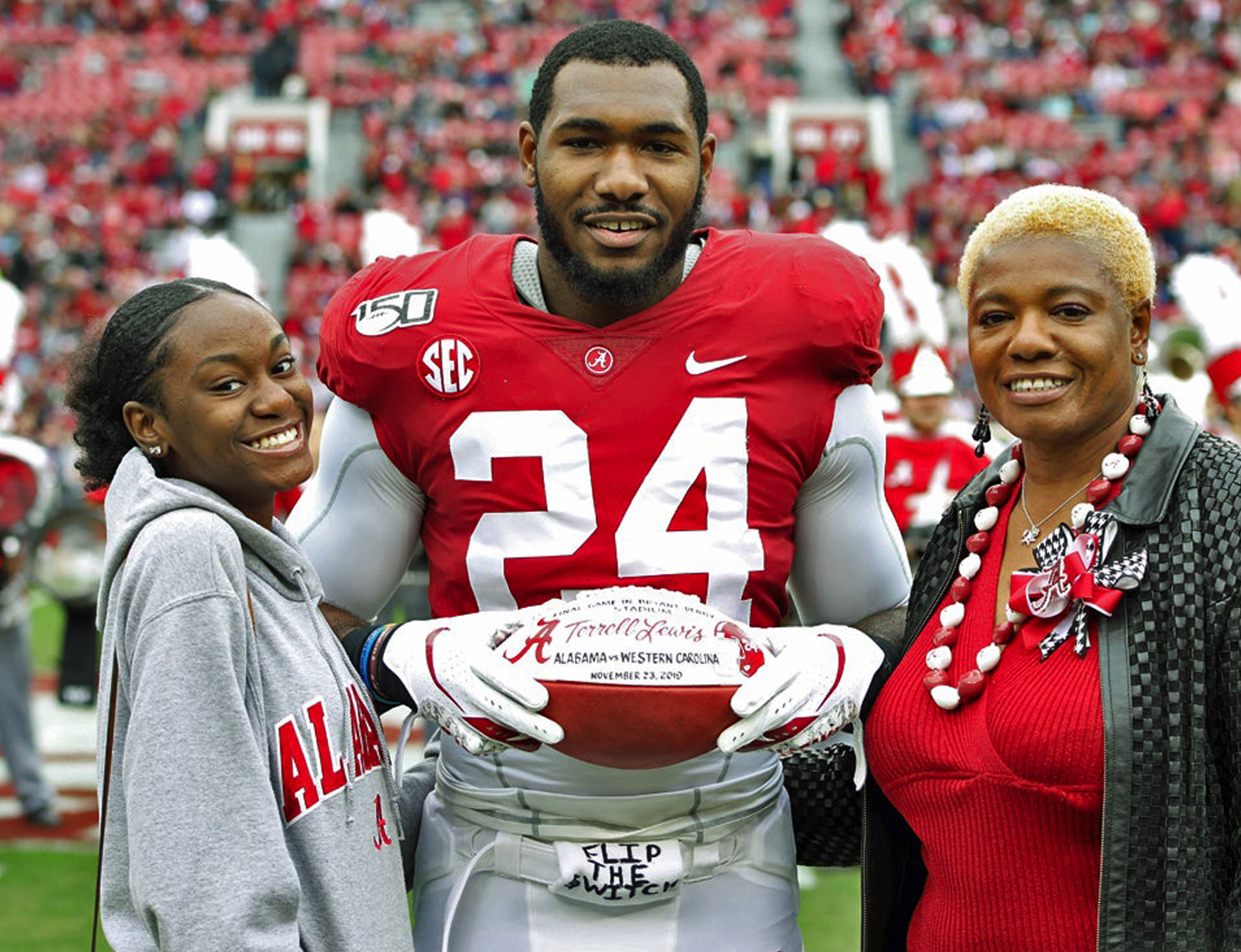 Terrell Lewis Official Site - LewLewsWorld.com